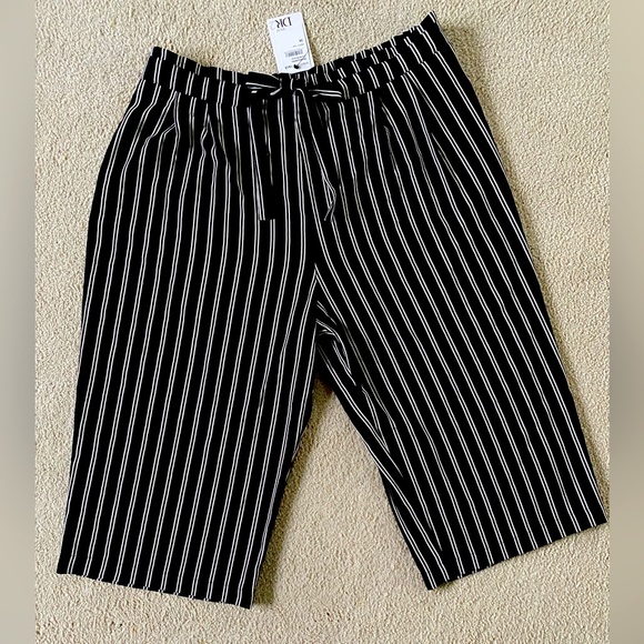 Daniel Rainn | Pants & Jumpsuits | Daniel Rainn Dr2 Wide Leg Cropped ...